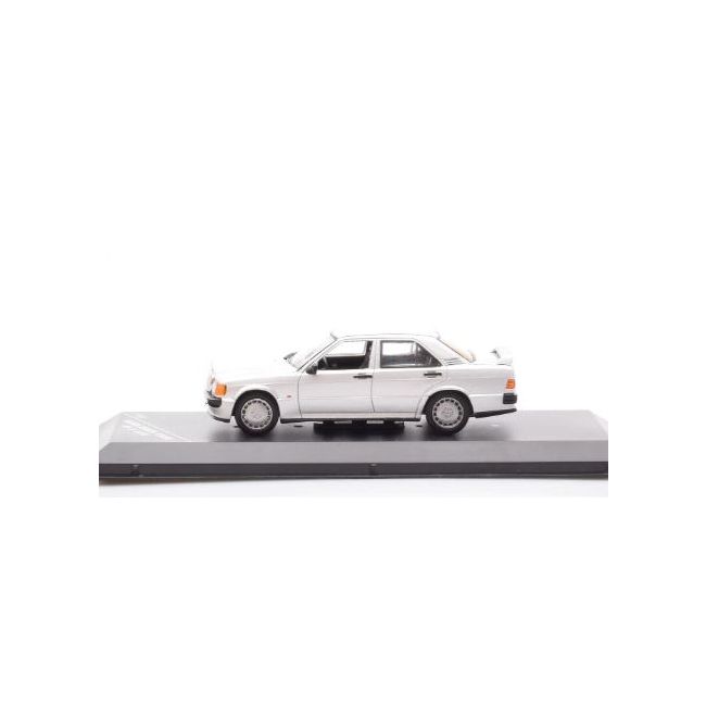1:43 WhiteBox Mercedes 190E 2.3 16V Silver 1988